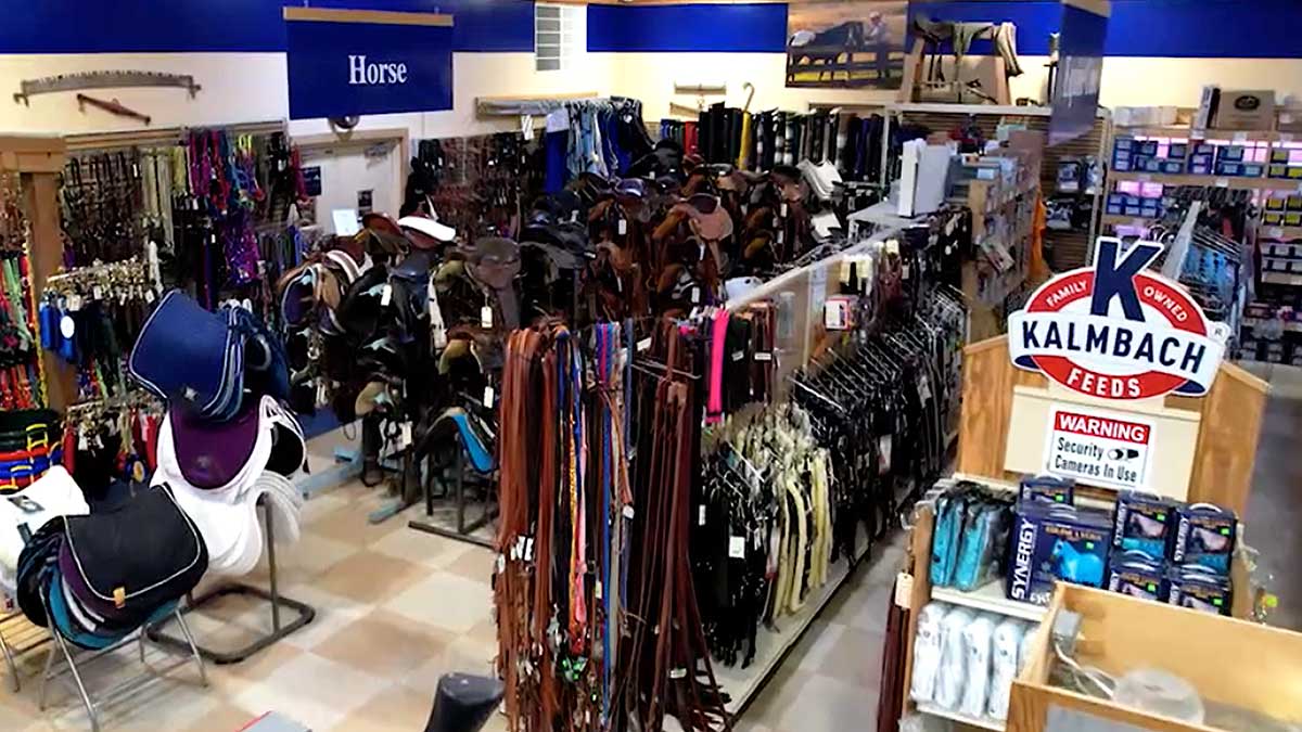 Tack in the Evansville area - Tri-State Equine & Pet Supply